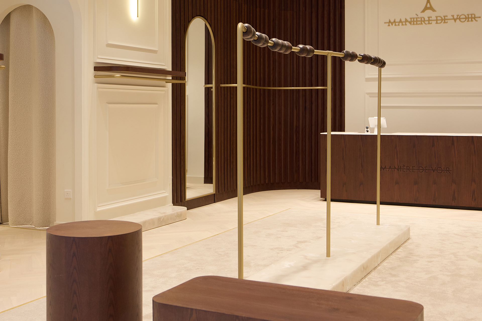 Dubai Store | Manière De Voir